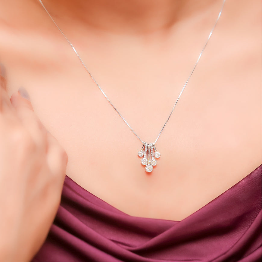 Necklaces & Pendants – Amishka Jewels