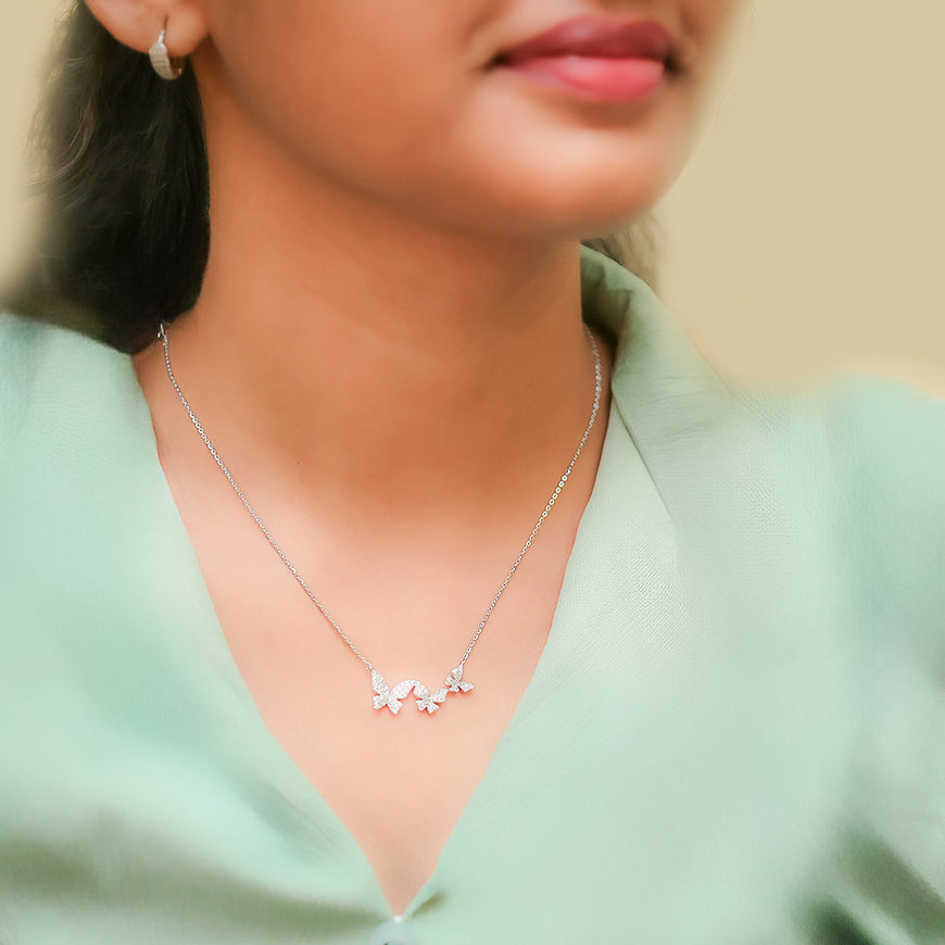 Necklaces & Pendants – Amishka Jewels